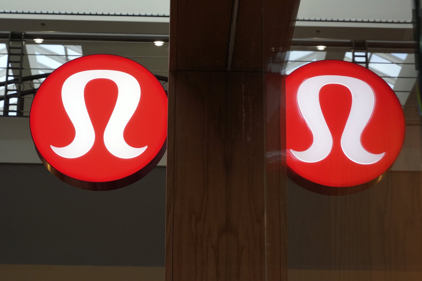 Lululemon receives trademark for 'Lululemon dupes' phrase from U.S. office