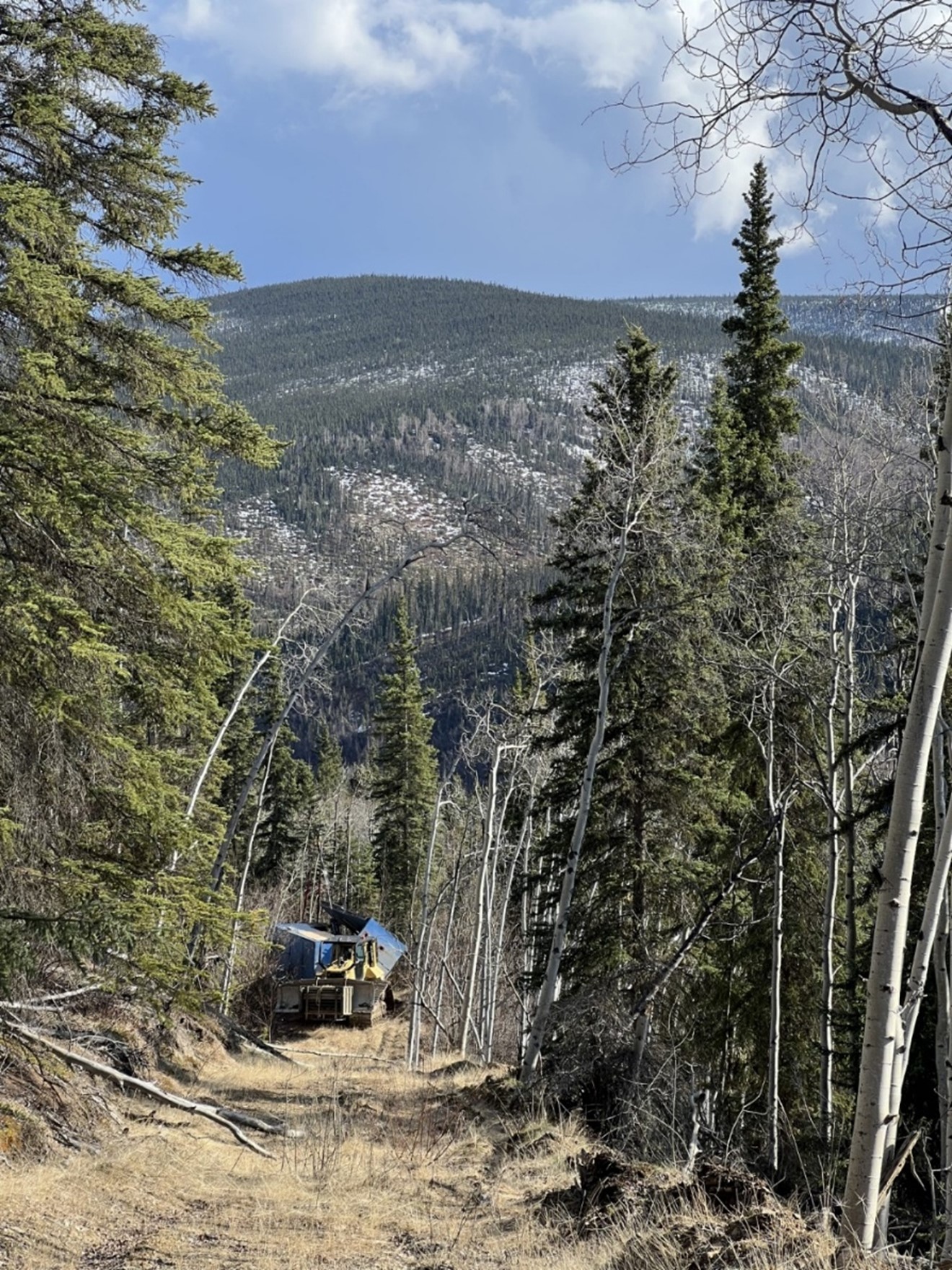 Klondike Gold Completes Phase 1 Exploration Program - The Globe and Mail