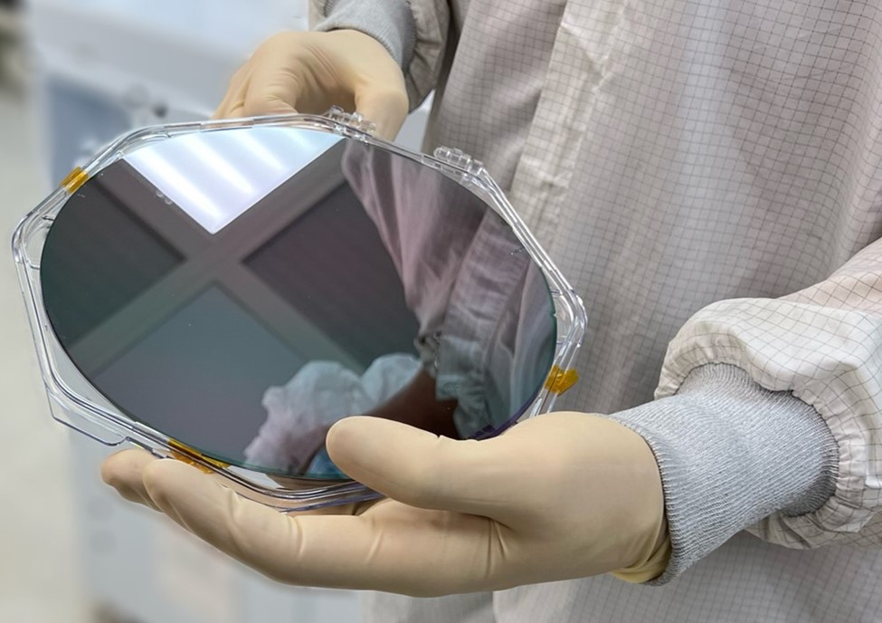 Aeluma and Thorlabs Unveil Breakthrough with Large-Diameter Wafer ...