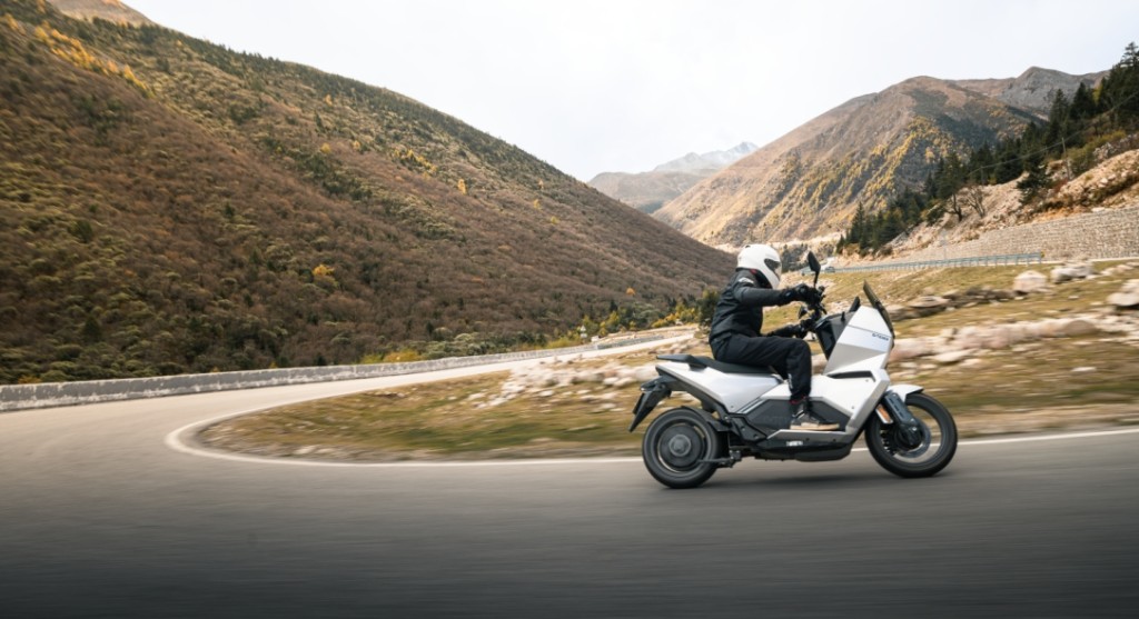 Riding as smoothly as BMW, EVTEKER has attracted a frenzy of signing ...