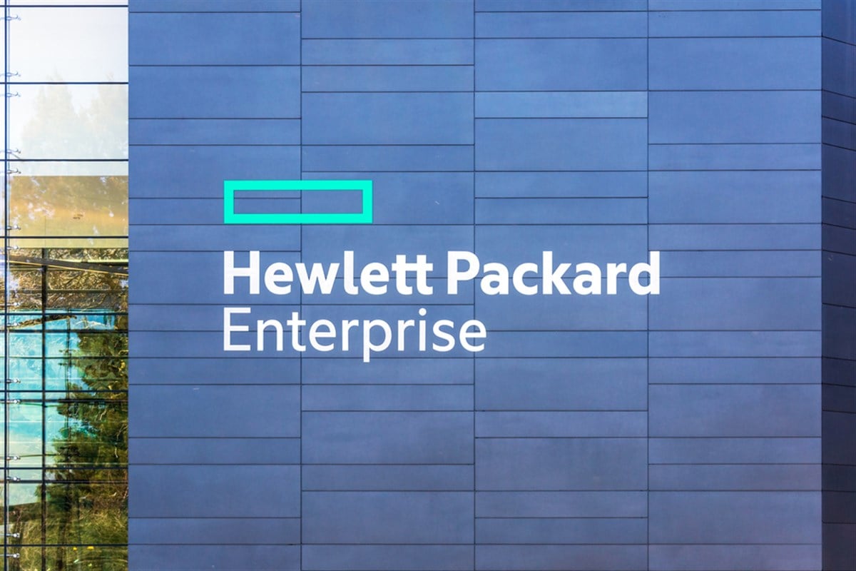 Prominent Hedge Fund Acquires Huge Stake in HPE: Is It a Buy Now? - The ...