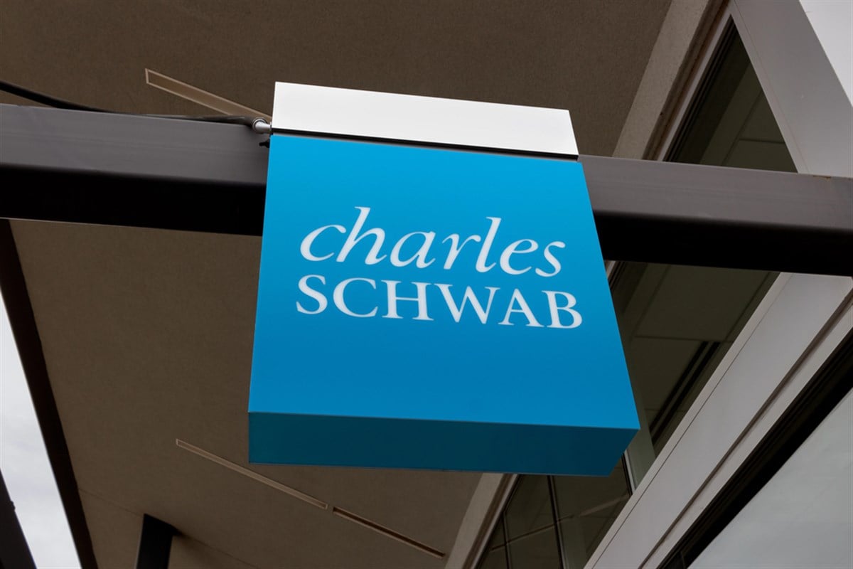 Charles Schwab Stock: Trading Up in a Down Market - The Globe and Mail