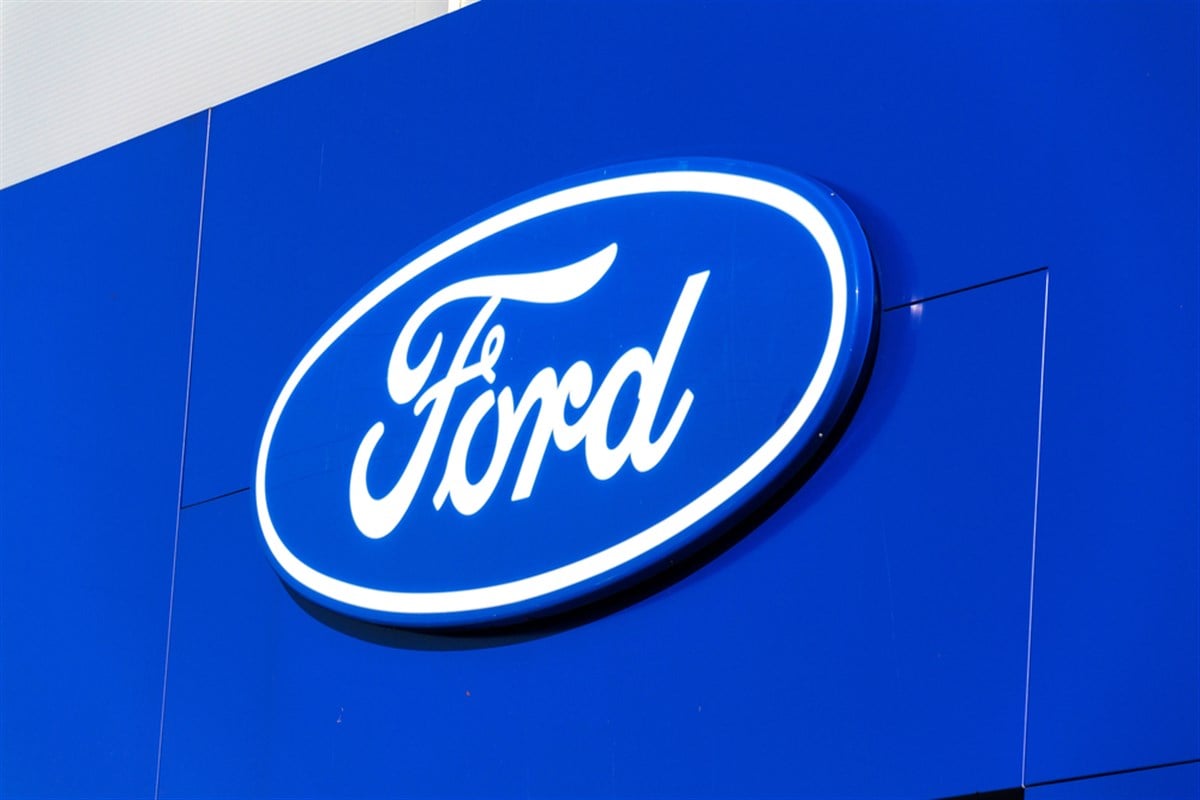 Ford Set to Outpace GM With Tariff Tailwinds and EPS Momentum - The ...