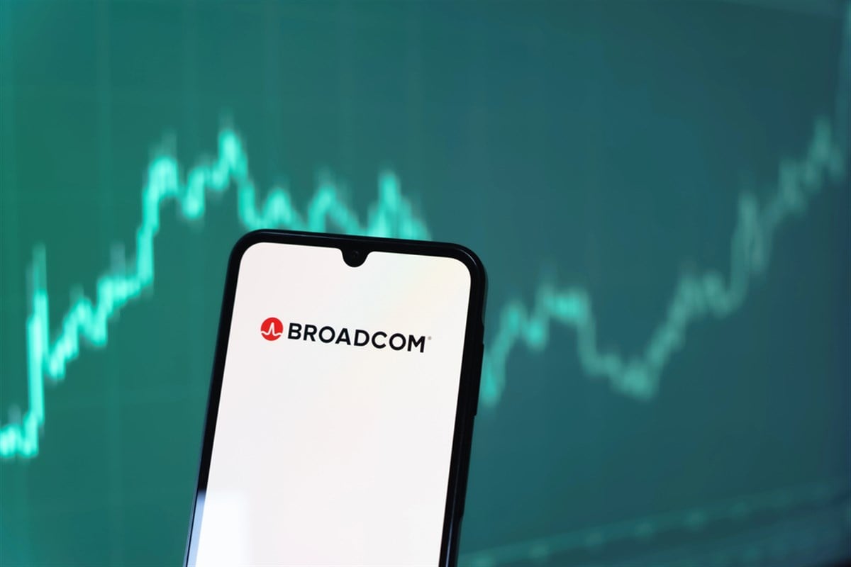 With Shares Near Highs, Here's to Watch in Broadcom's Q3 Report - The ...