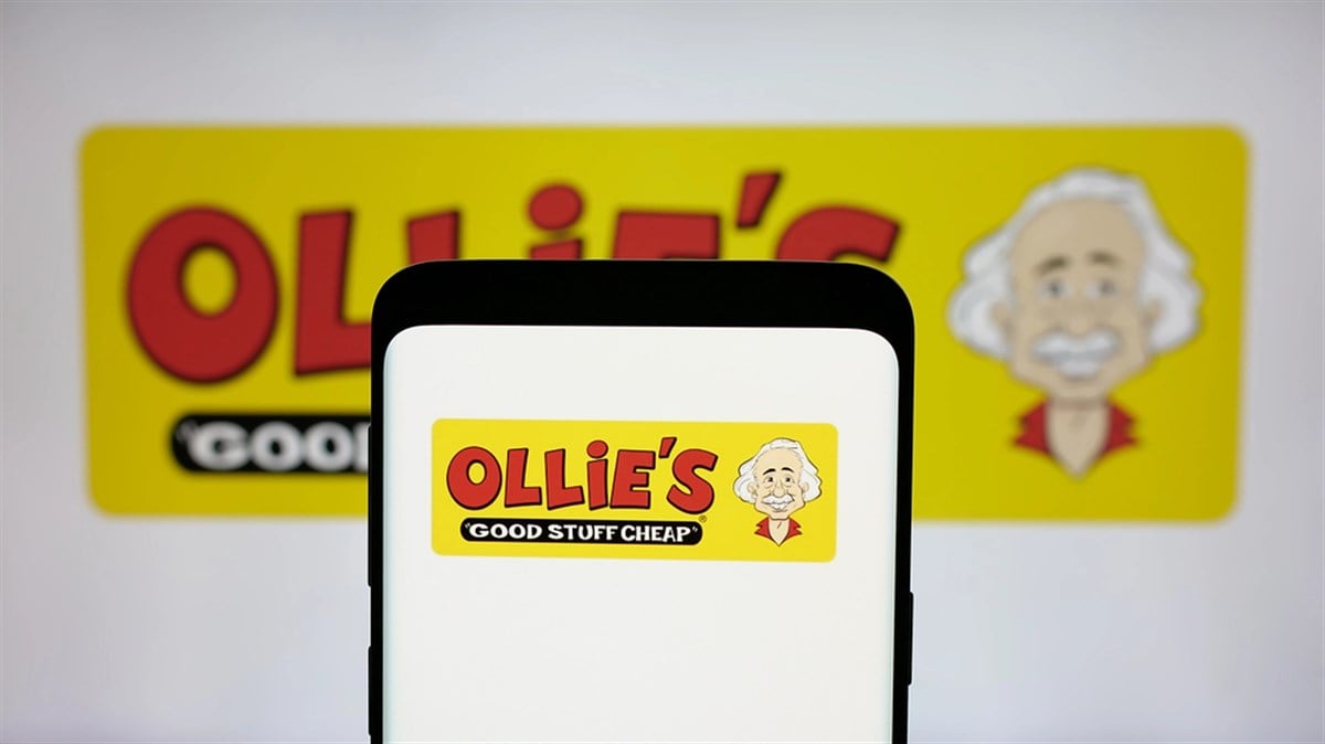 Ollie’s Bargain Outlet: Ollie’s Army Marching to New Highs - The Globe ...