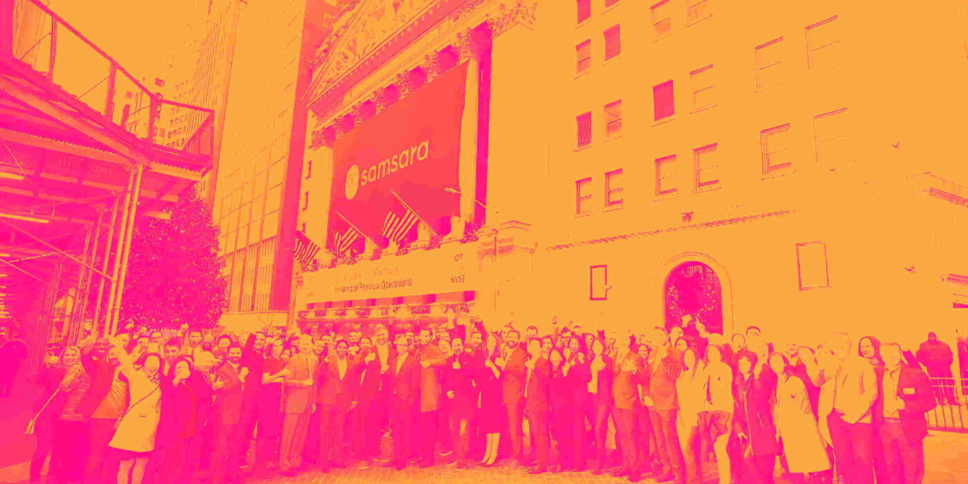 1 Cash-Producing Stock on Our Buy List and 2 We Brush Off - The Globe ...