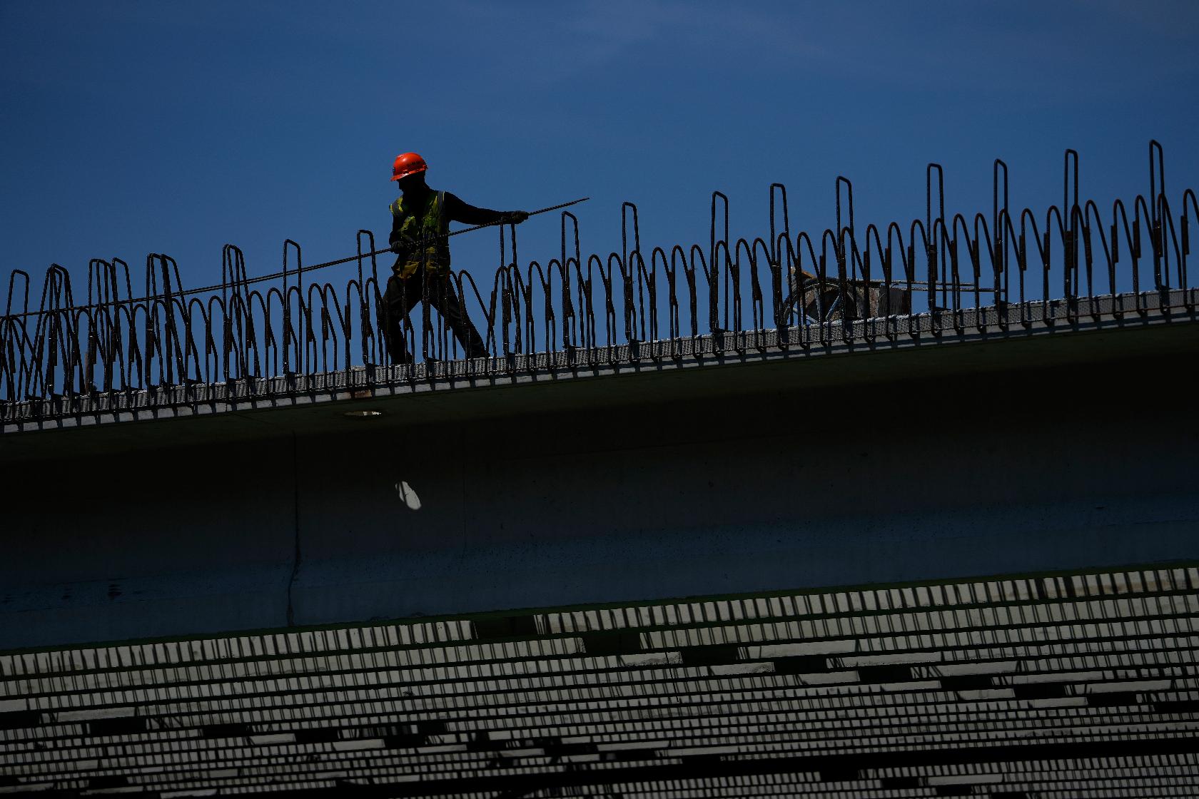China keeps lending rate unchanged as data show housing market is still ...