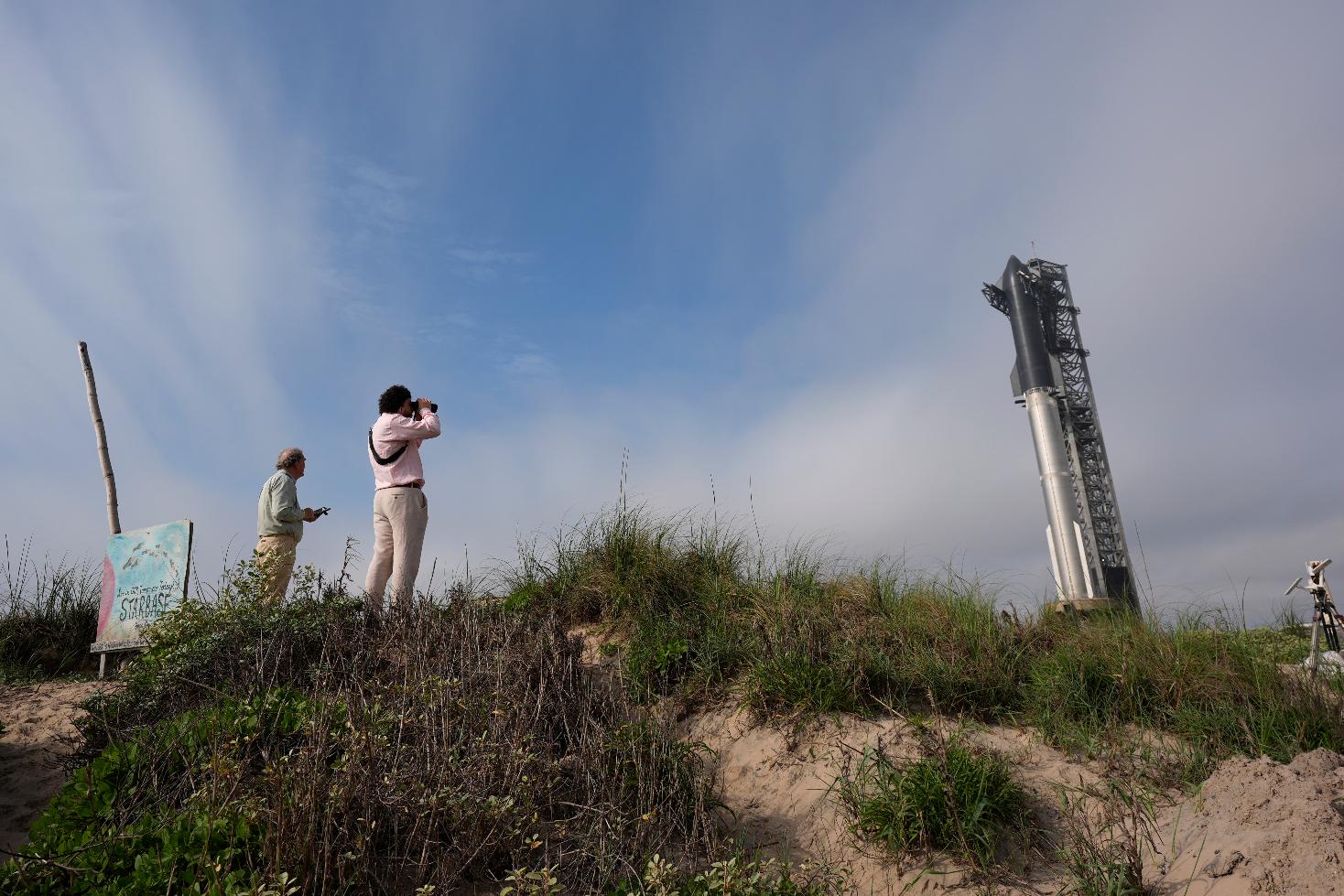 Third test flight of SpaceX's mega rocket ends with loss of spacecraft
