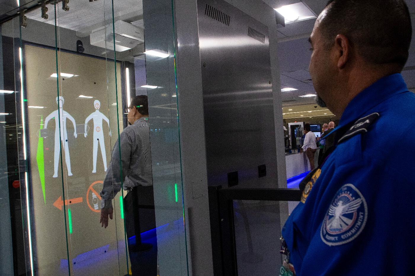 TSA unveils passenger self-screening lanes at Vegas airport as 'a step ...