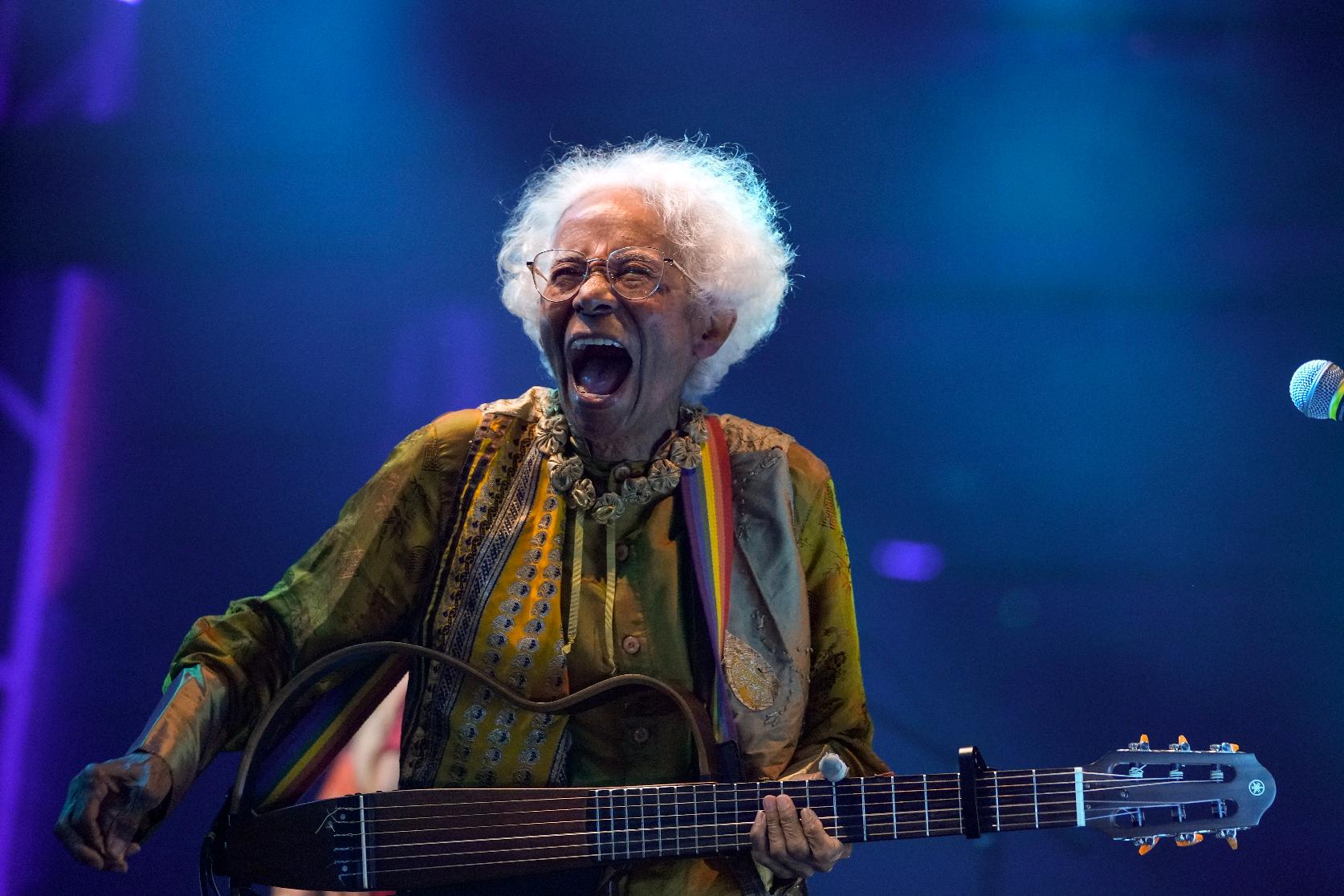 Revival of vinyl records in Brazil spares a 77-year-old singer – and ...