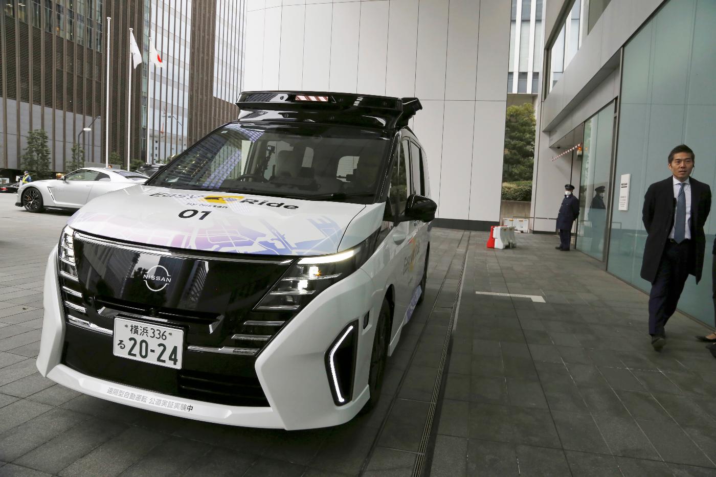 Japan's Nissan tests driverless vehicles in city streets filled with ...
