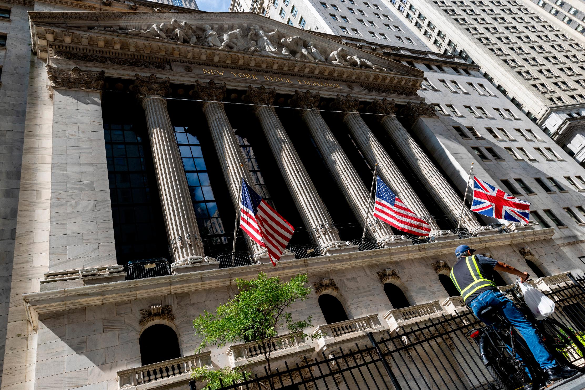 Stock market today: Asian shares follow Wall Street lower, and Japan ...