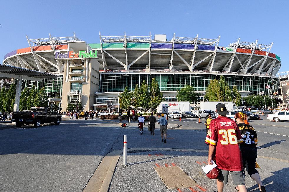 FedEx ends naming rights agreement for the Washington Commanders ...